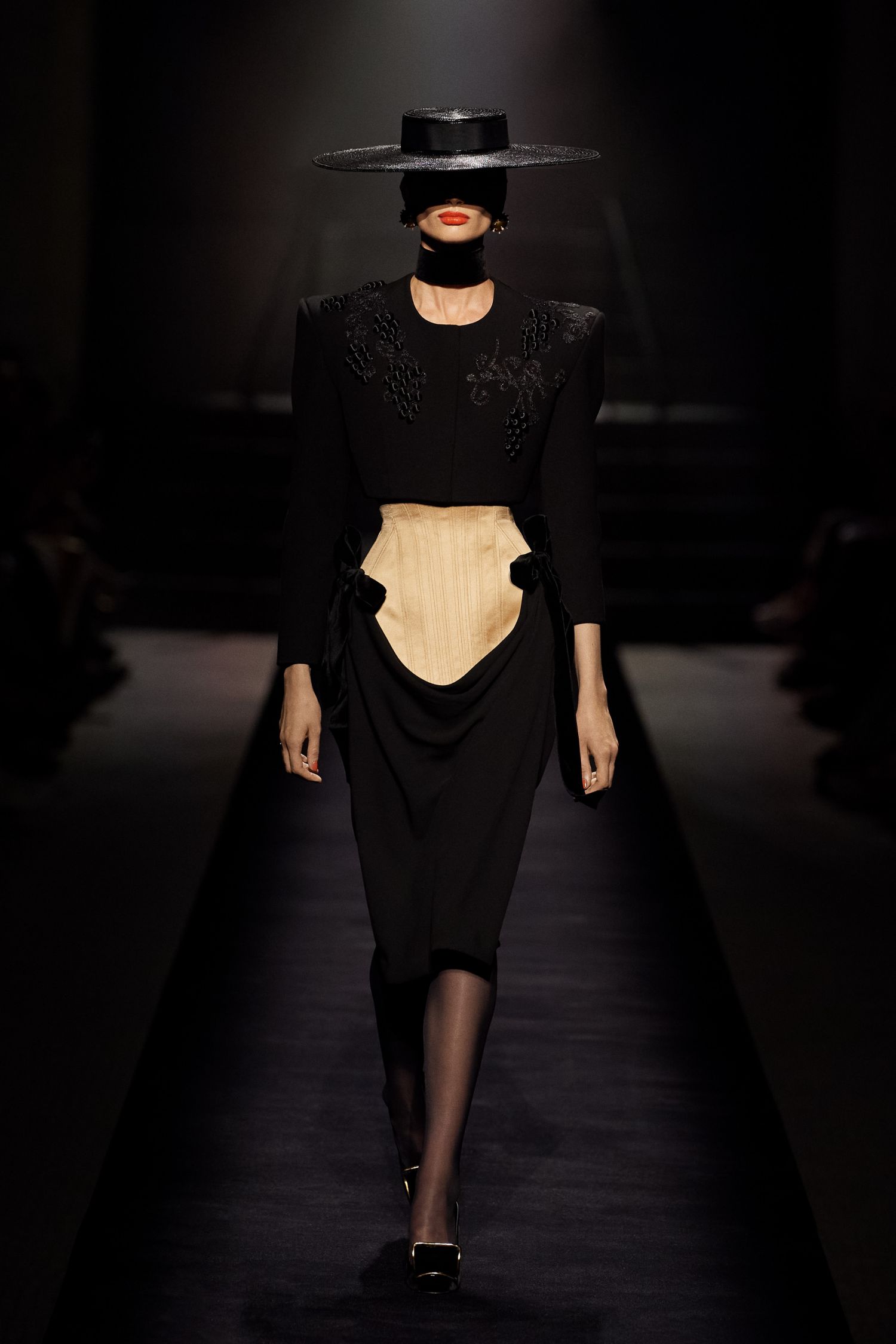 Maison Schiaparelli Collection Haute Couture Autome Hiver 2022 23 1
